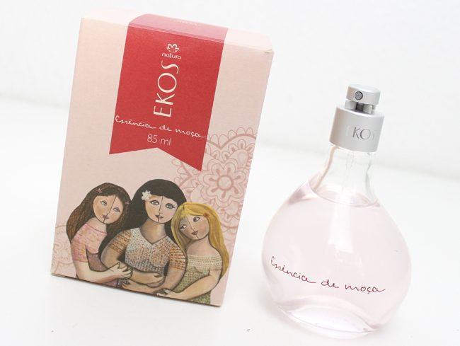 Lançamento Natura Ekos: Essência de Moça » Passando Blush
